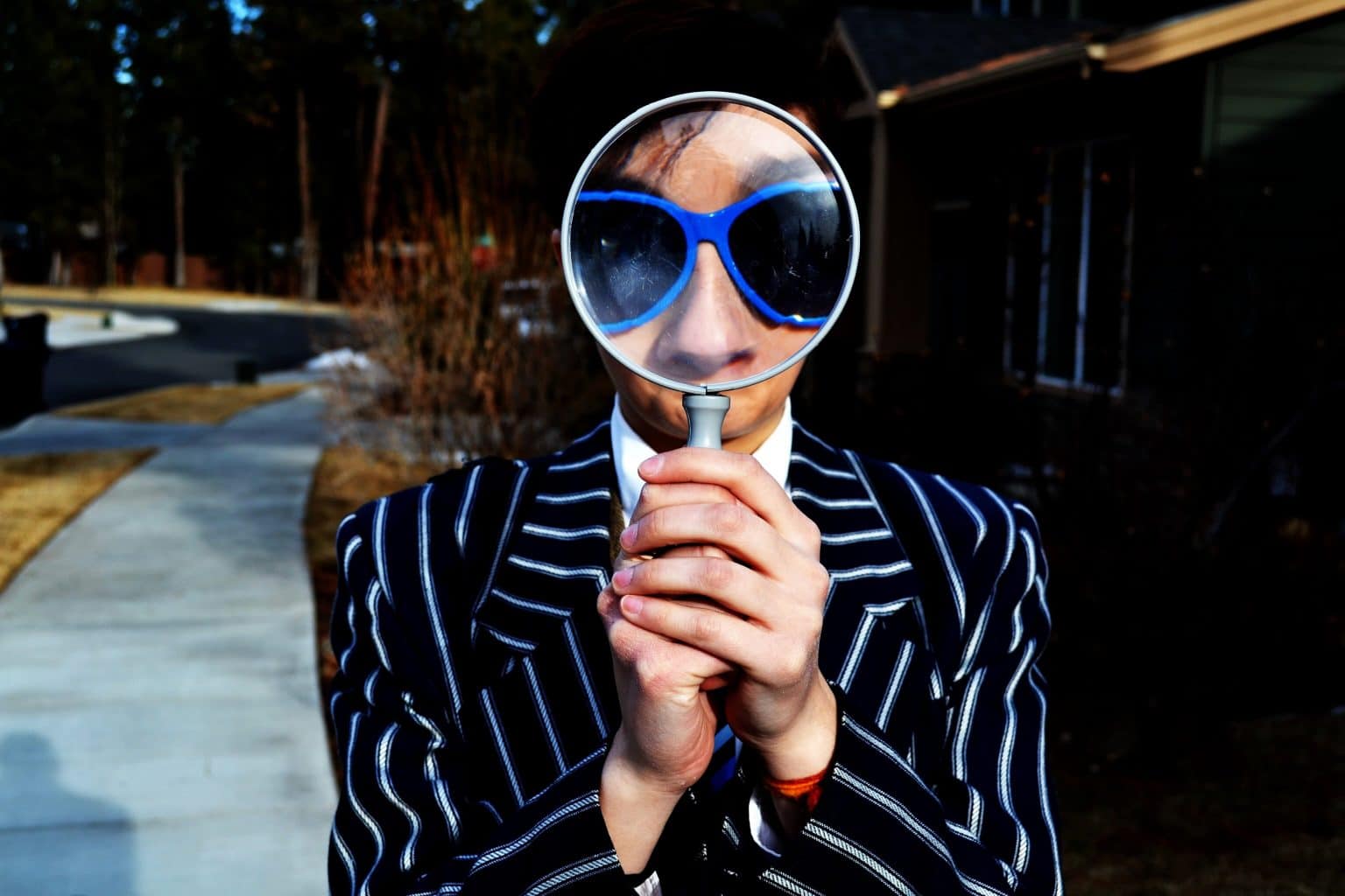 Découvrir Google Lens, application de recherche visuelle & images